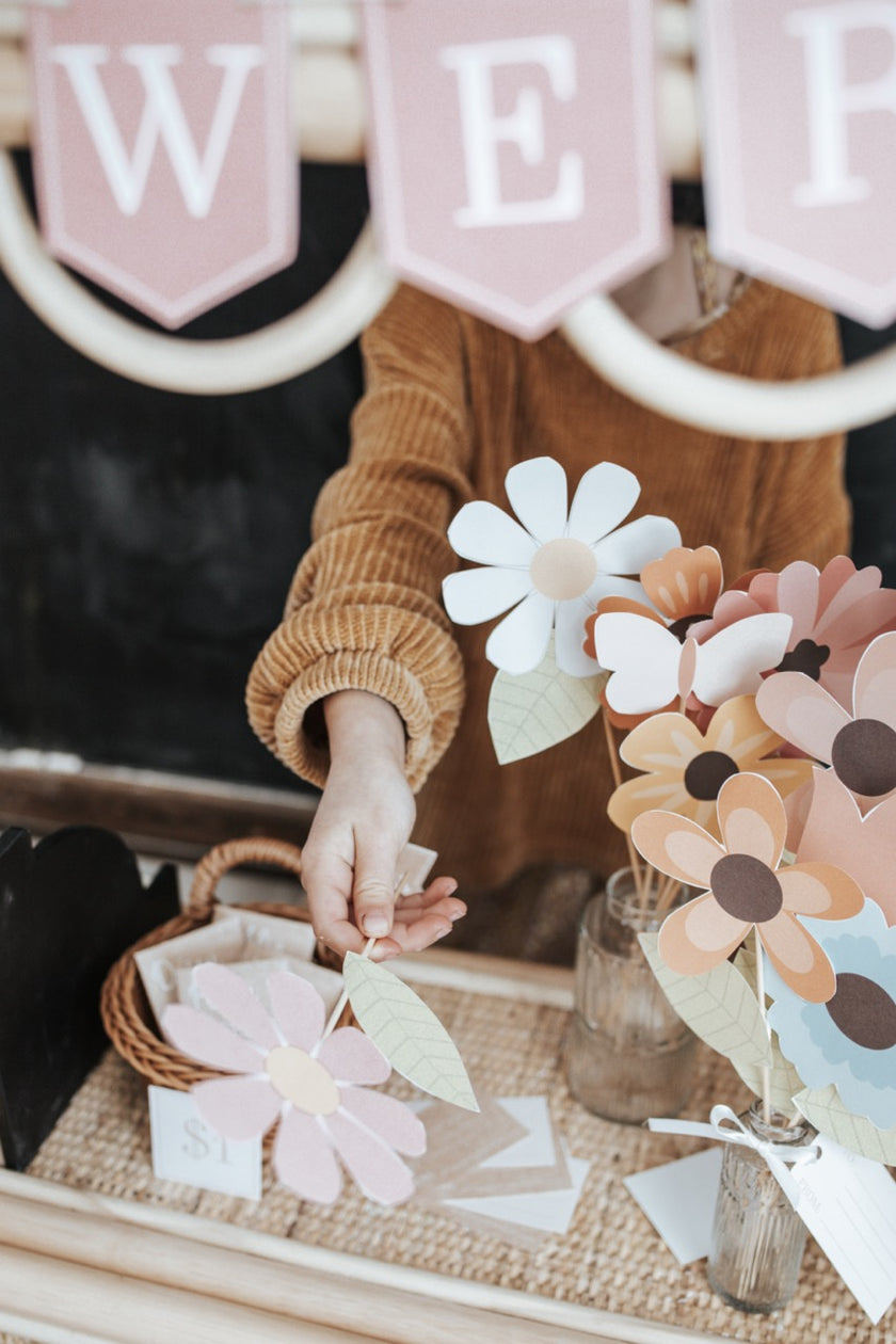 Flower Market Dramatic Play Set – Harbor and Sprout